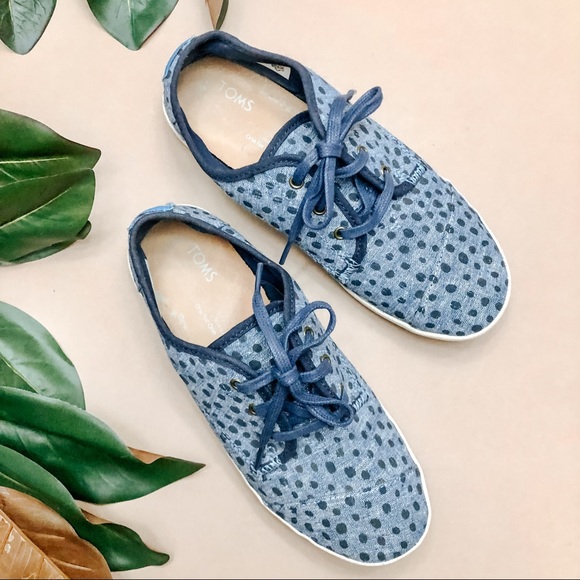 Toms | Shoes | Toms Blue Polka Dot Canvas Lace Up Sneaker Tennis Shoes ...